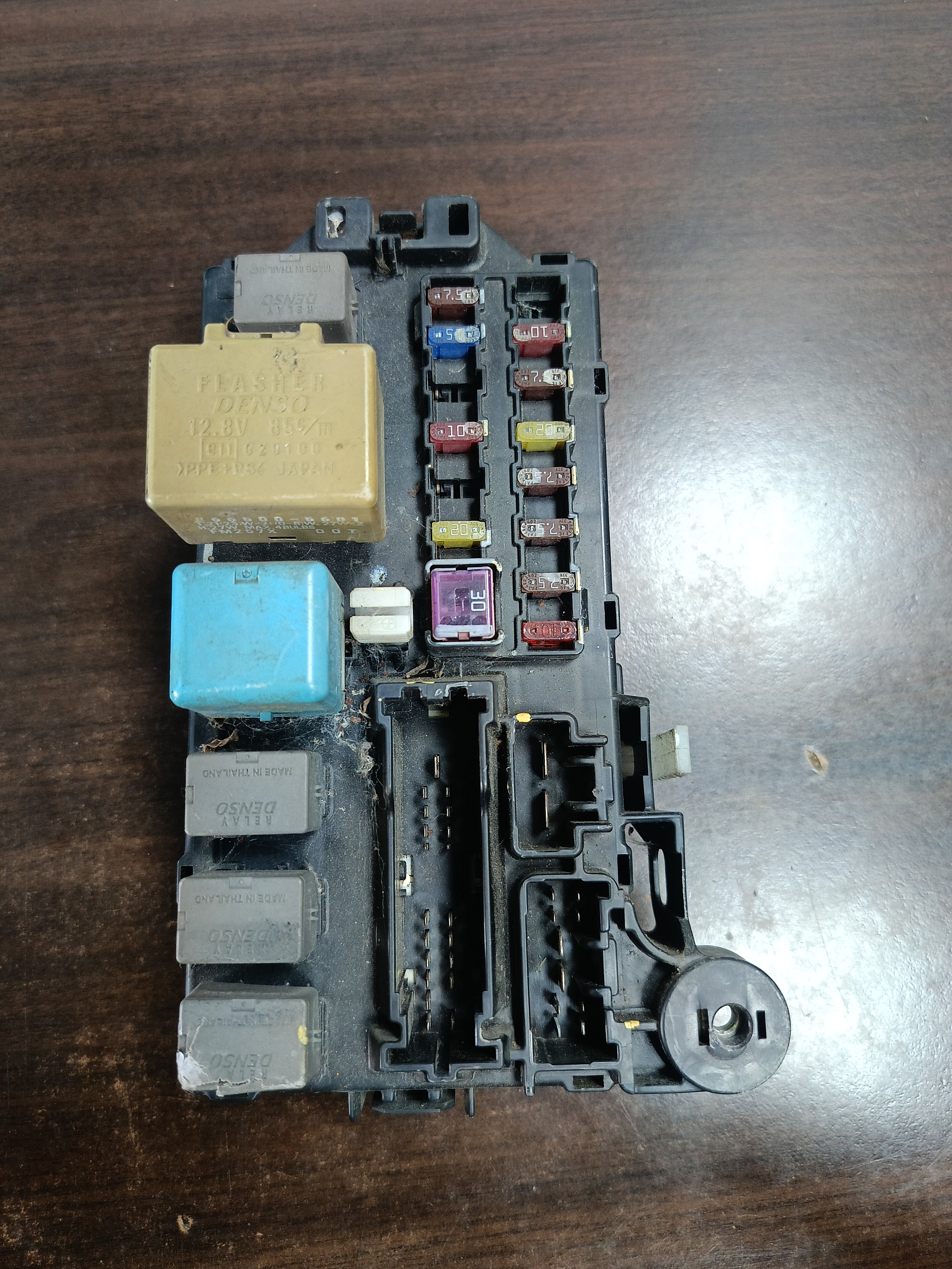 PERODUA MYVI K3 FUSE BOX (FSB0020) – YS PARTS